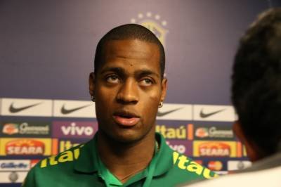 Da lista de suplentes na Copa da Rússia ao desemprego: o drama de Dedé