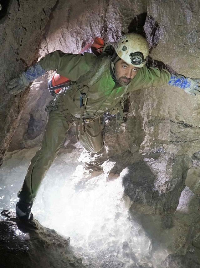 Conheça Veryovkina, a misteriosa caverna mais profunda do mundo