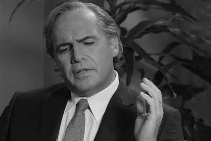 Ator mostra imagens caracterizado de Marlon Brando e impressiona fãs