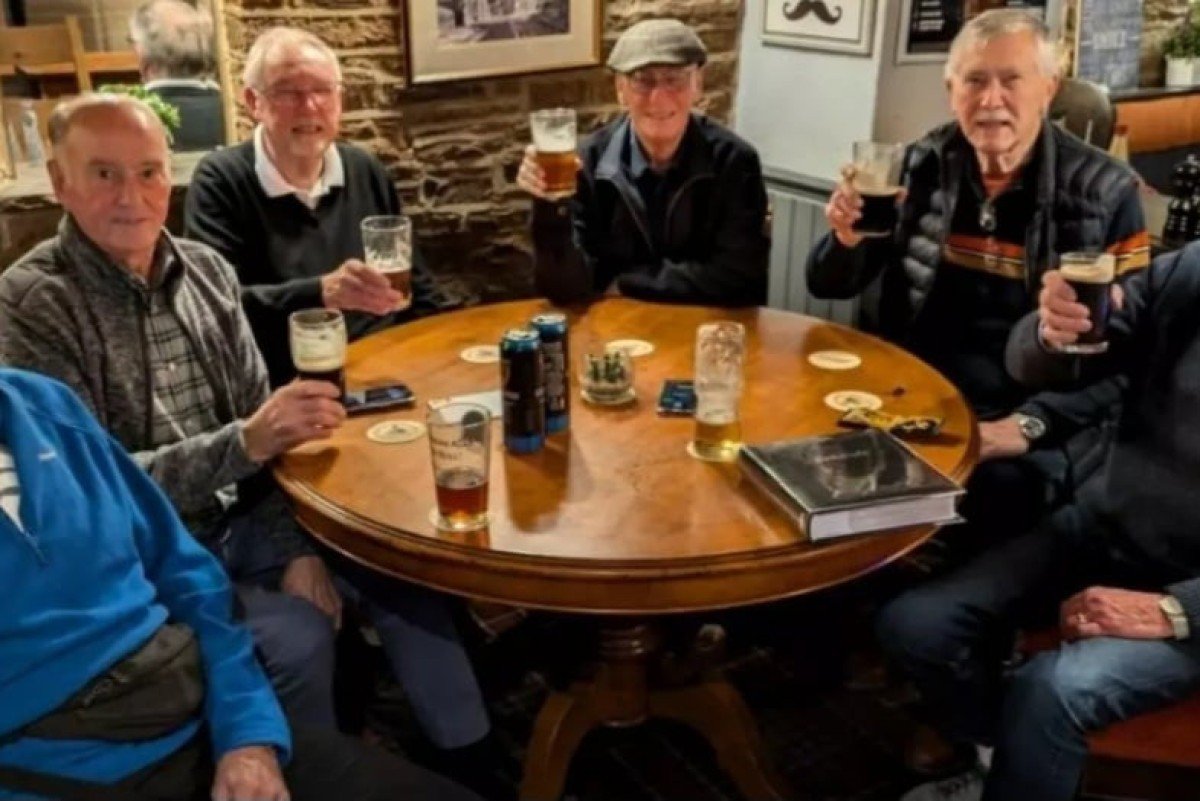 Bebem muito: Conheça as cervejas preferidas nos tradicionais e famosos ...