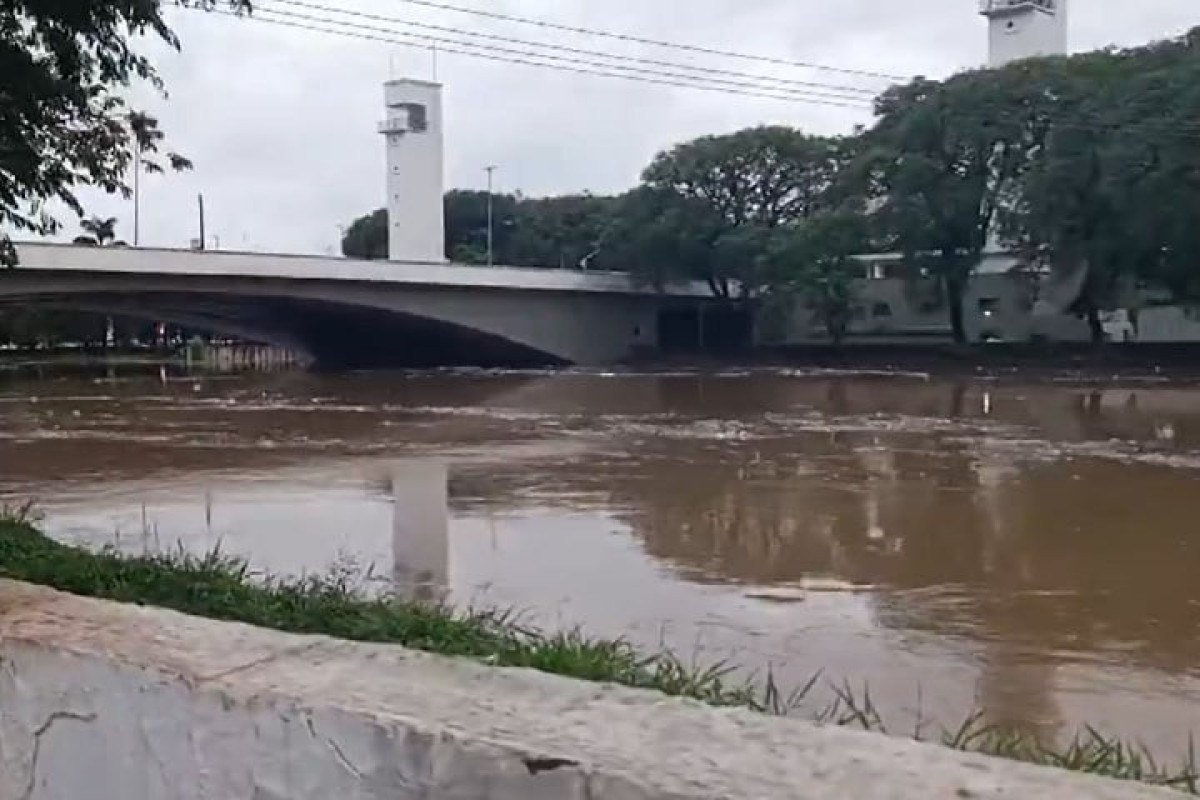 O bem e o mal do Rio Tietê, um dos símbolos da capital paulista