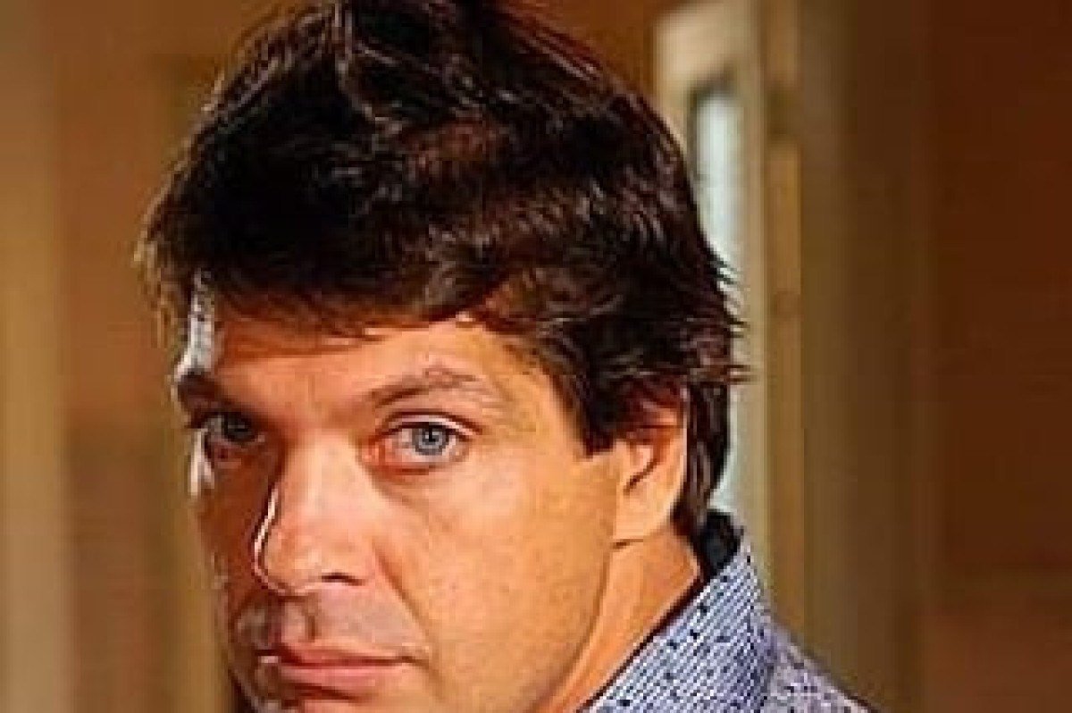 Por onde anda Roberto Bataglin, galã dos anos 90?