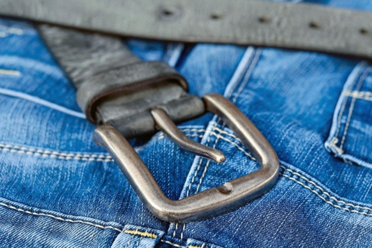 A evolução do jeans: de uniforme operário a símbolo de estilo e liberdade