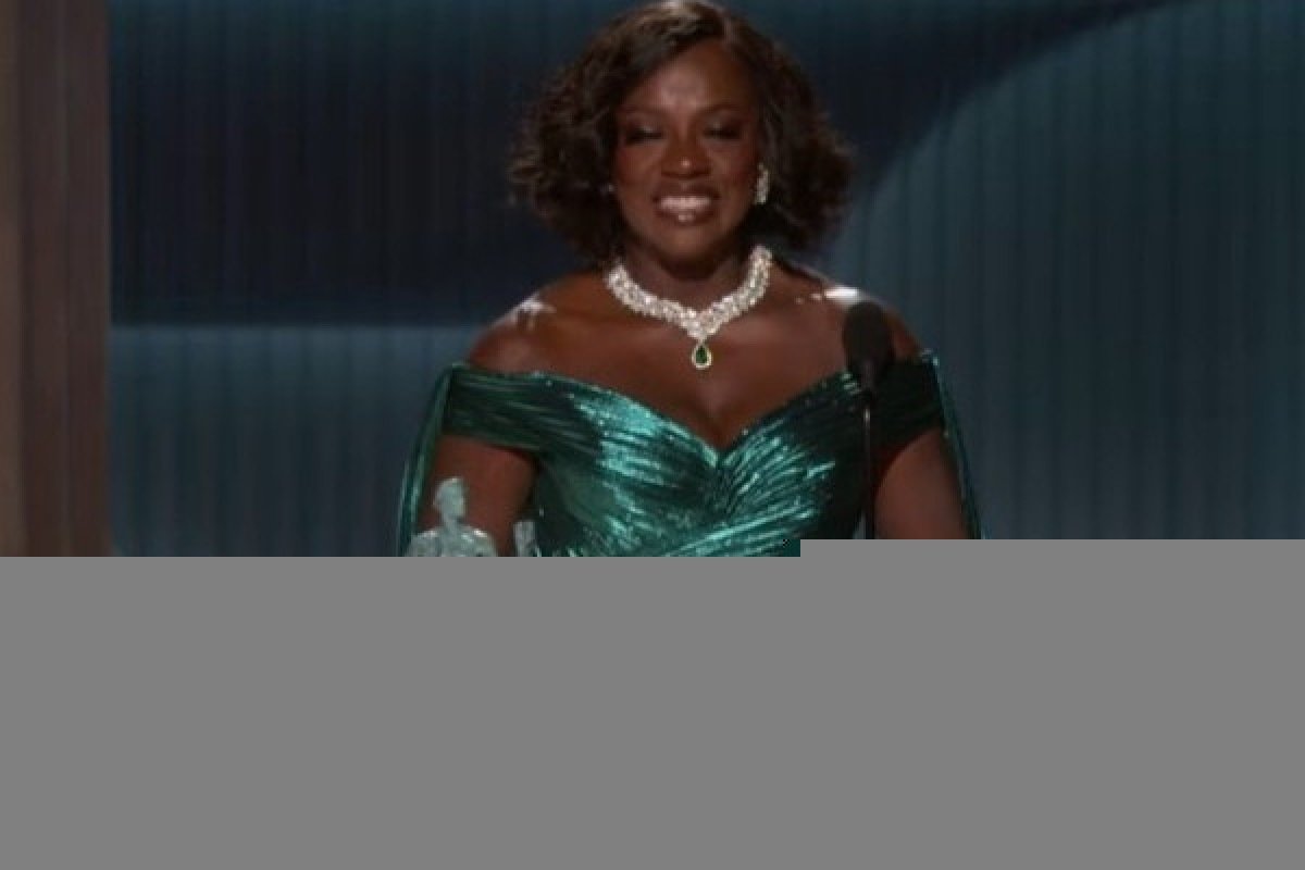 Viola Davis vibra com premiação de Michael B. Jordan no SAG Awards